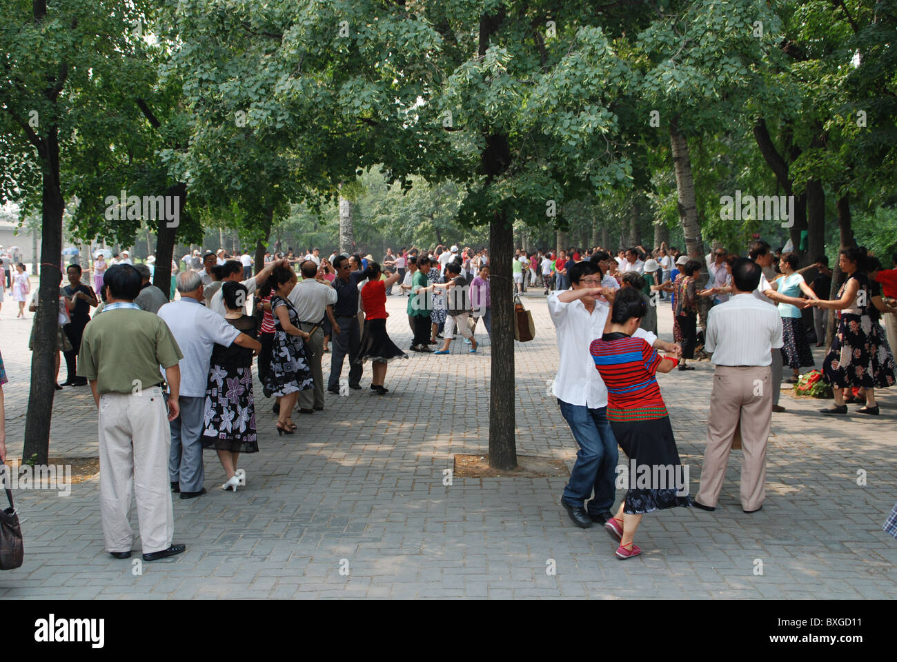 Dancing, Outdoor, Morning Activity, Temple of Heaven Park, Beijing ...