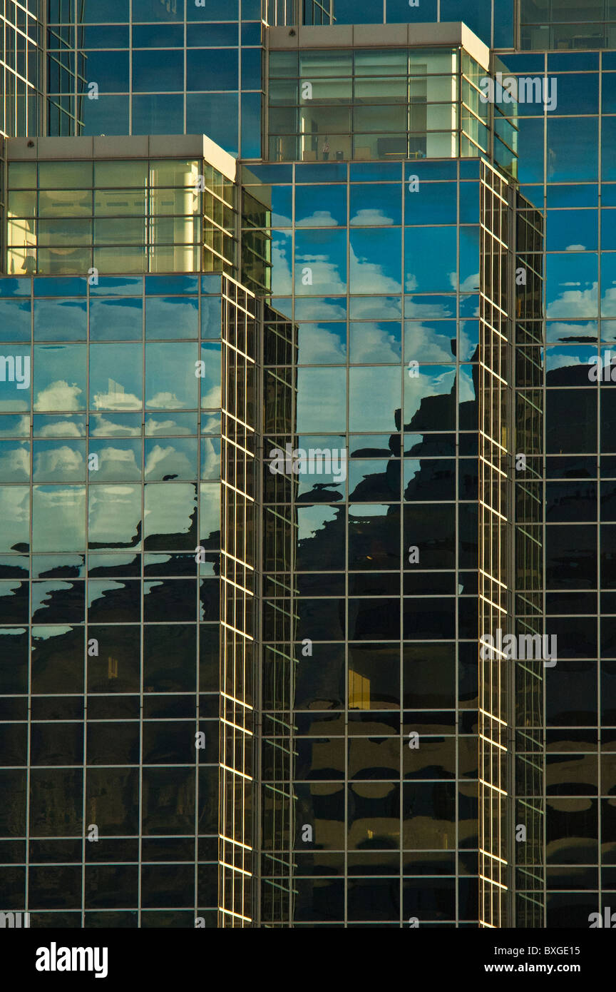 Business reflections high hi-res stock photography and images - Alamy
