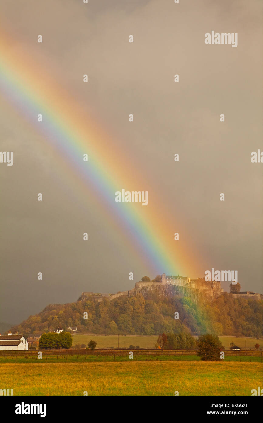 Scottish castle rainbow hi-res stock photography and images - Alamy