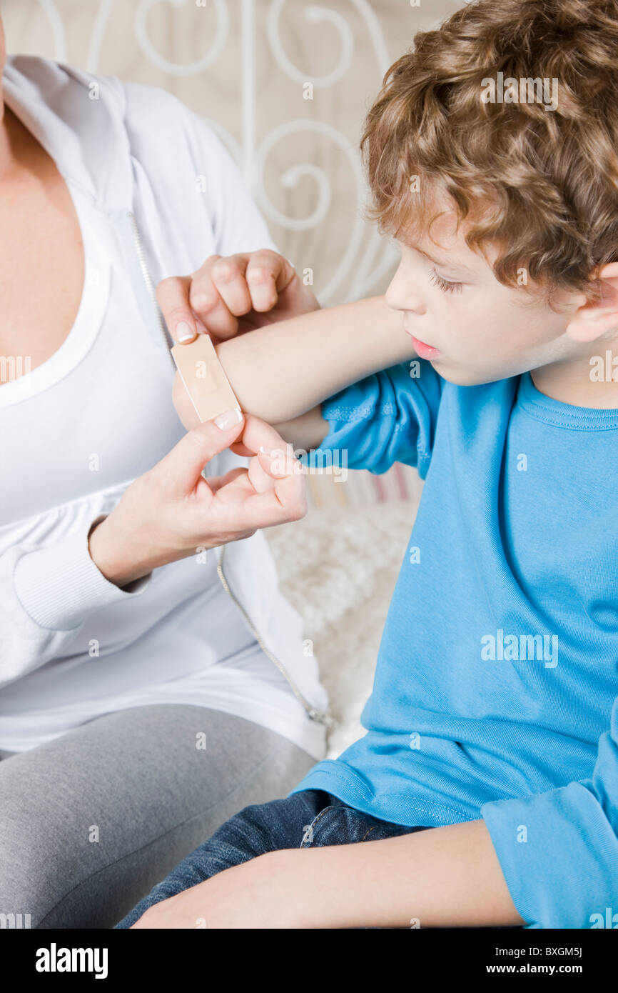 Plaster on child hi-res stock photography and images - Alamy