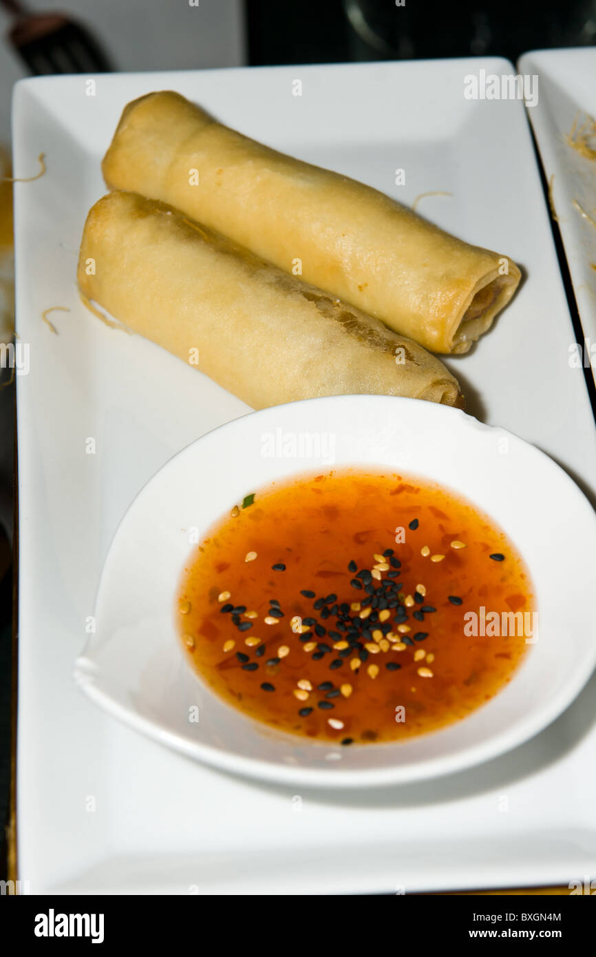 Springroll hi-res stock photography and images - Alamy