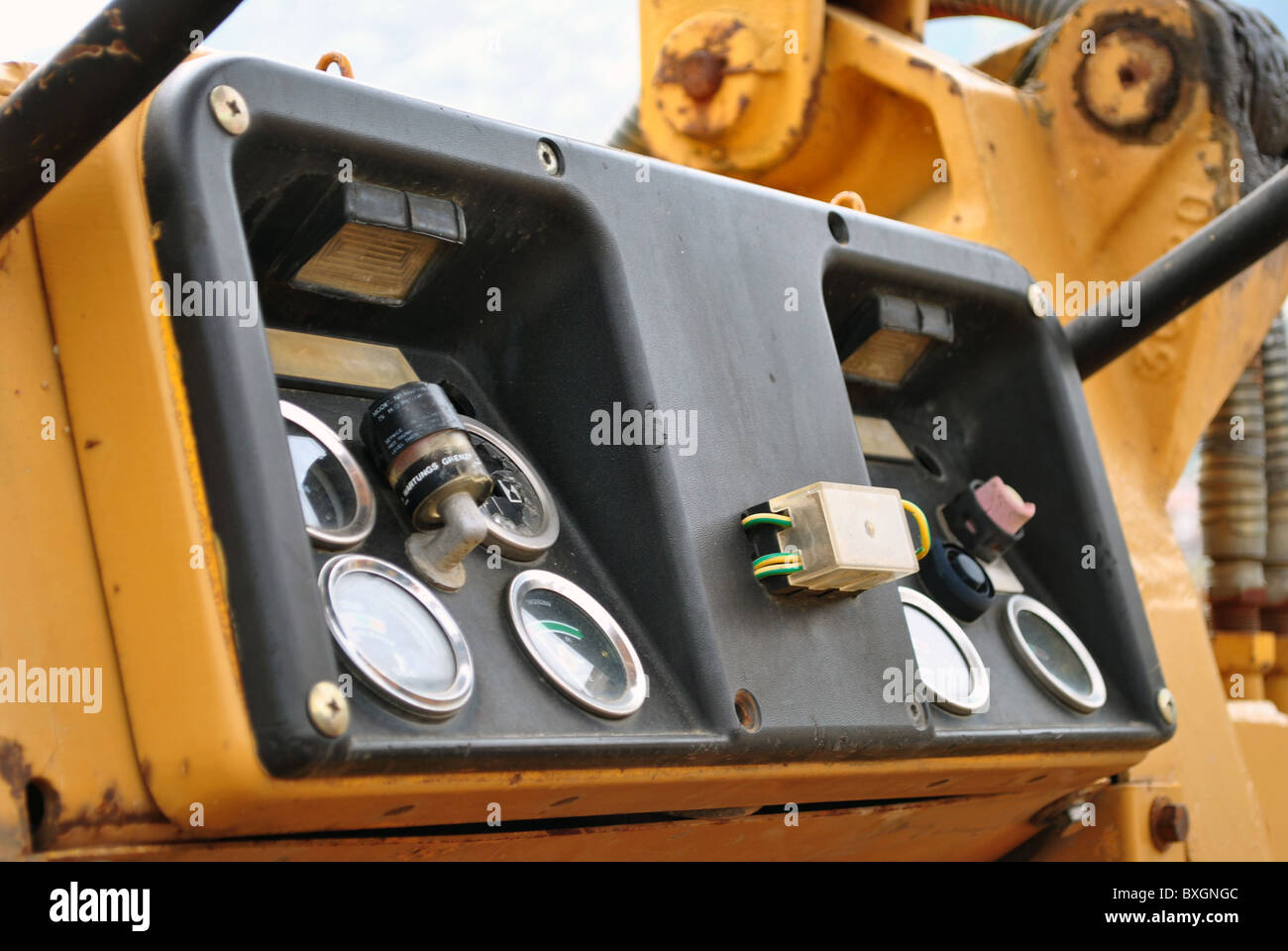 electrical and control construction excavator of particle ignition key ...