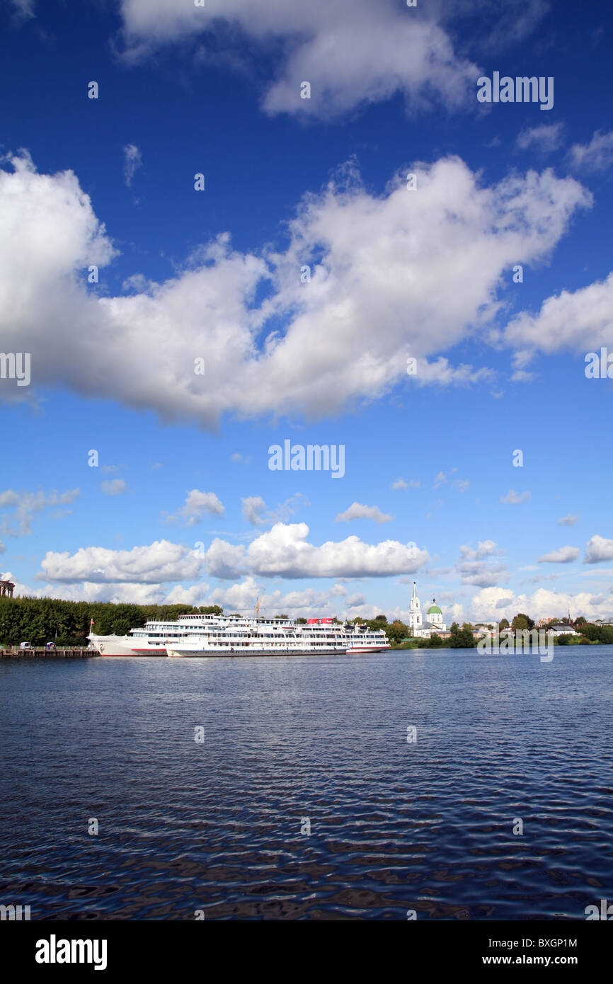 Pier on volga river hi-res stock photography and images - Alamy