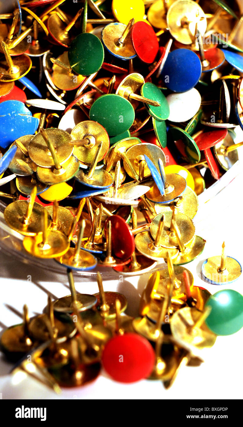 Office stationary and equipment drawing pins UK Stock Photo - Alamy