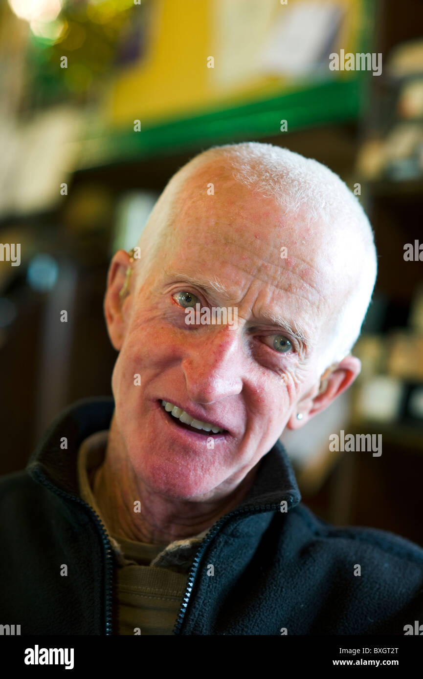Wise old man hi-res stock photography and images - Alamy