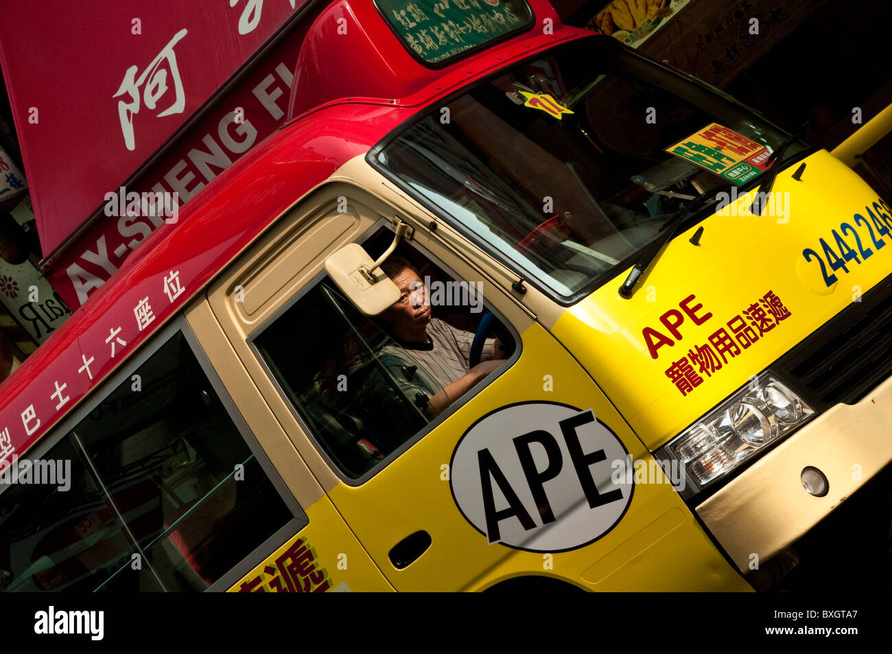 Chinese bus driver hi-res stock photography and images - Alamy