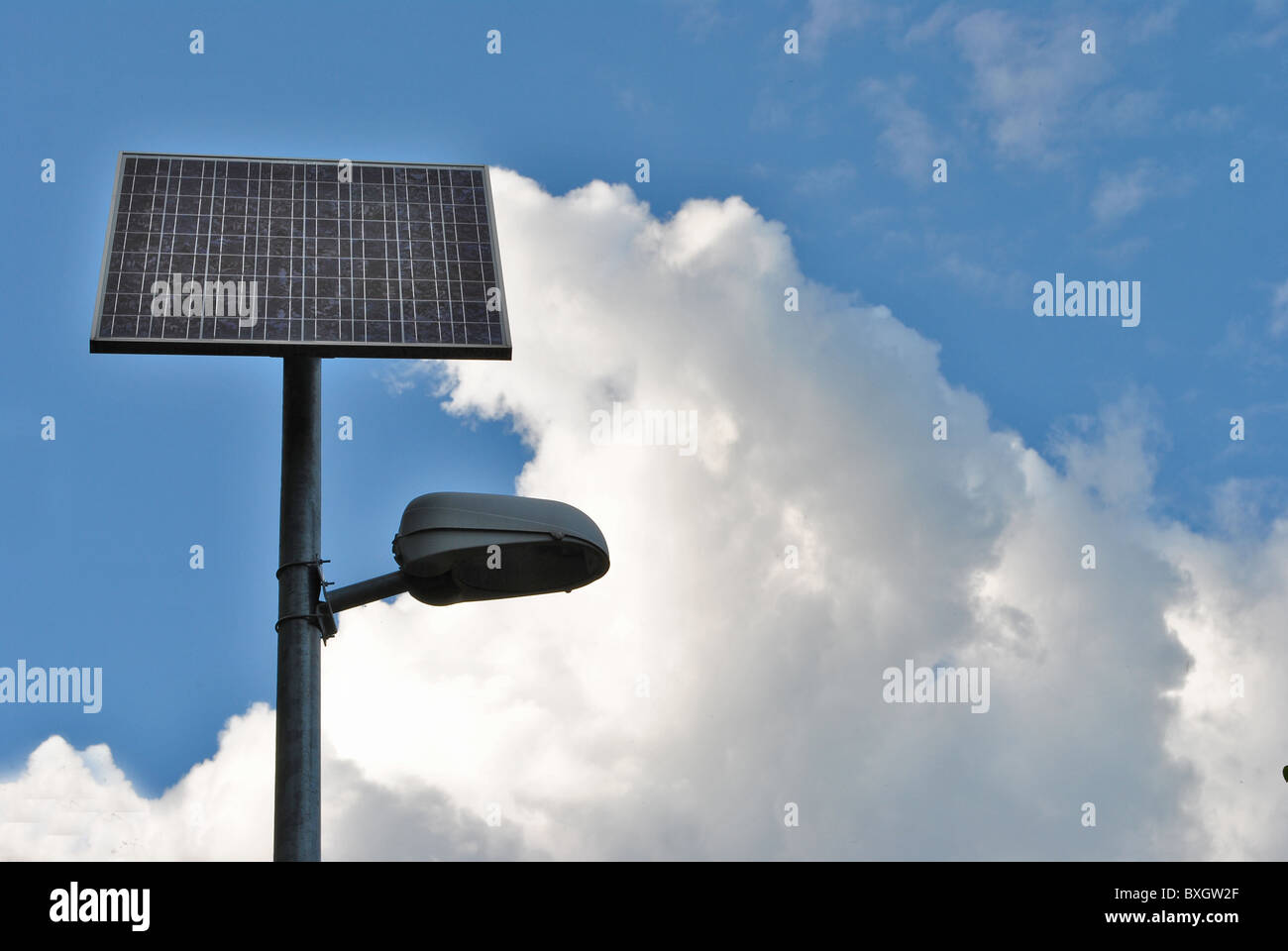 solar panels to produce electricity using the sun's rays to illuminate ...