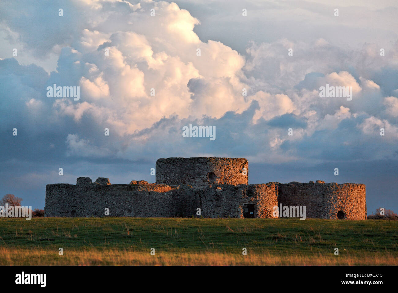Camber Castle near Rye in Kent at sunset with dramatic cloudscape Stock ...
