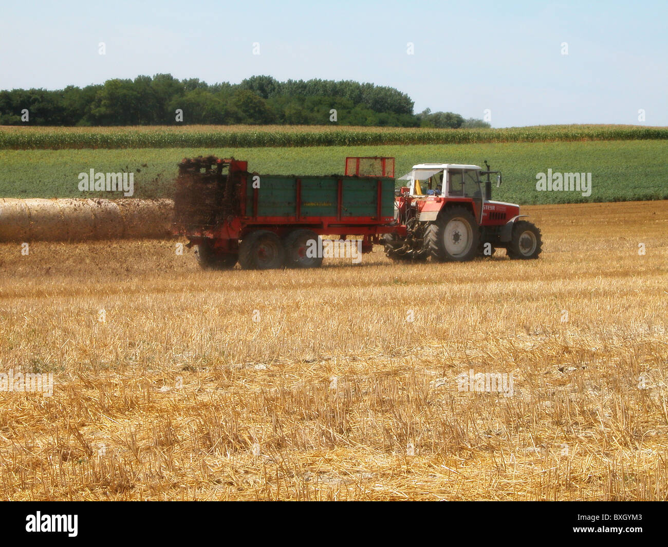 Manure spreaders hi-res stock photography and images - Alamy