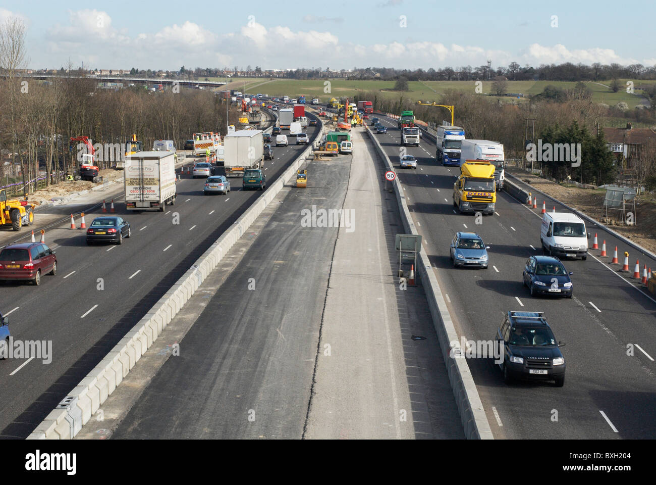 M25 motorway construction hi-res stock photography and images - Alamy