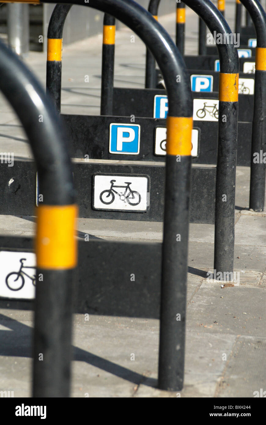 Bicycle rack and sign hi-res stock photography and images - Alamy