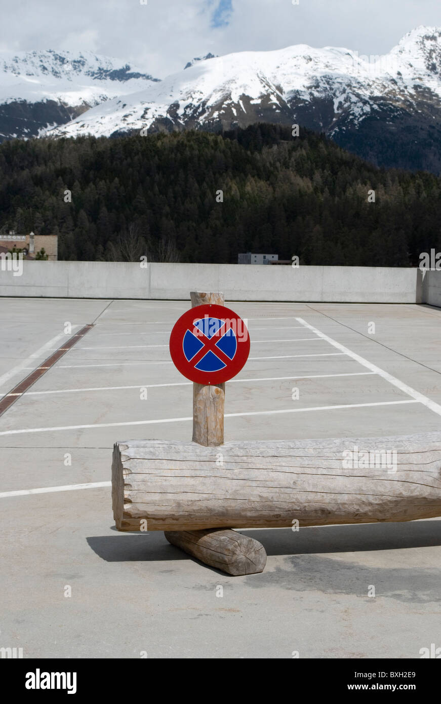 empty parking lot and prohibition sign Stock Photo - Alamy