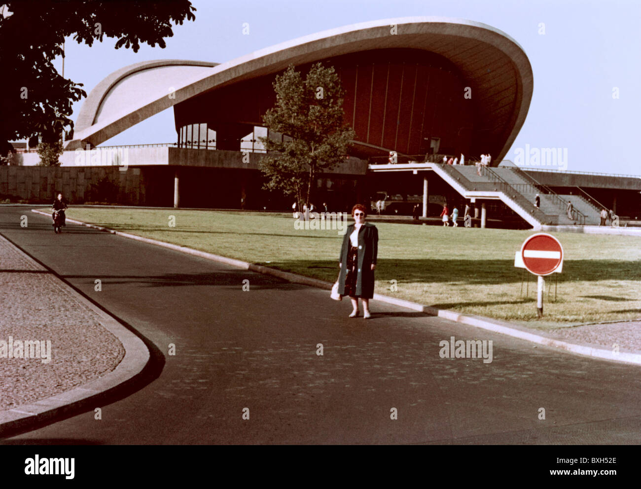 1957 hugh stubbins ferroconcrete halls historic historical nickname hi ...