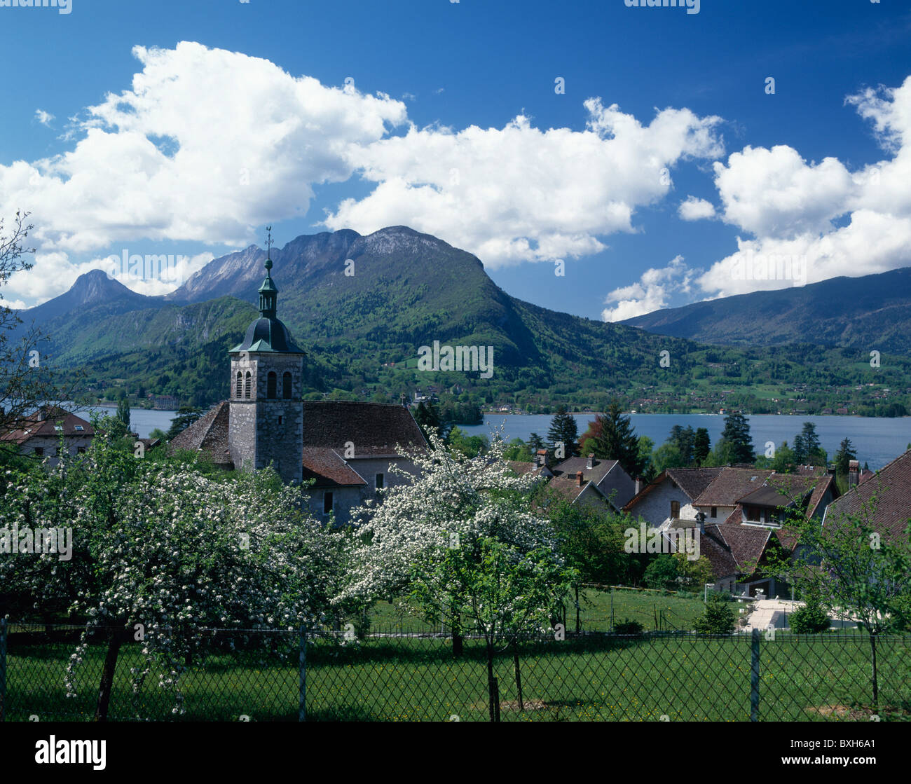 Talloires village hi-res stock photography and images - Alamy