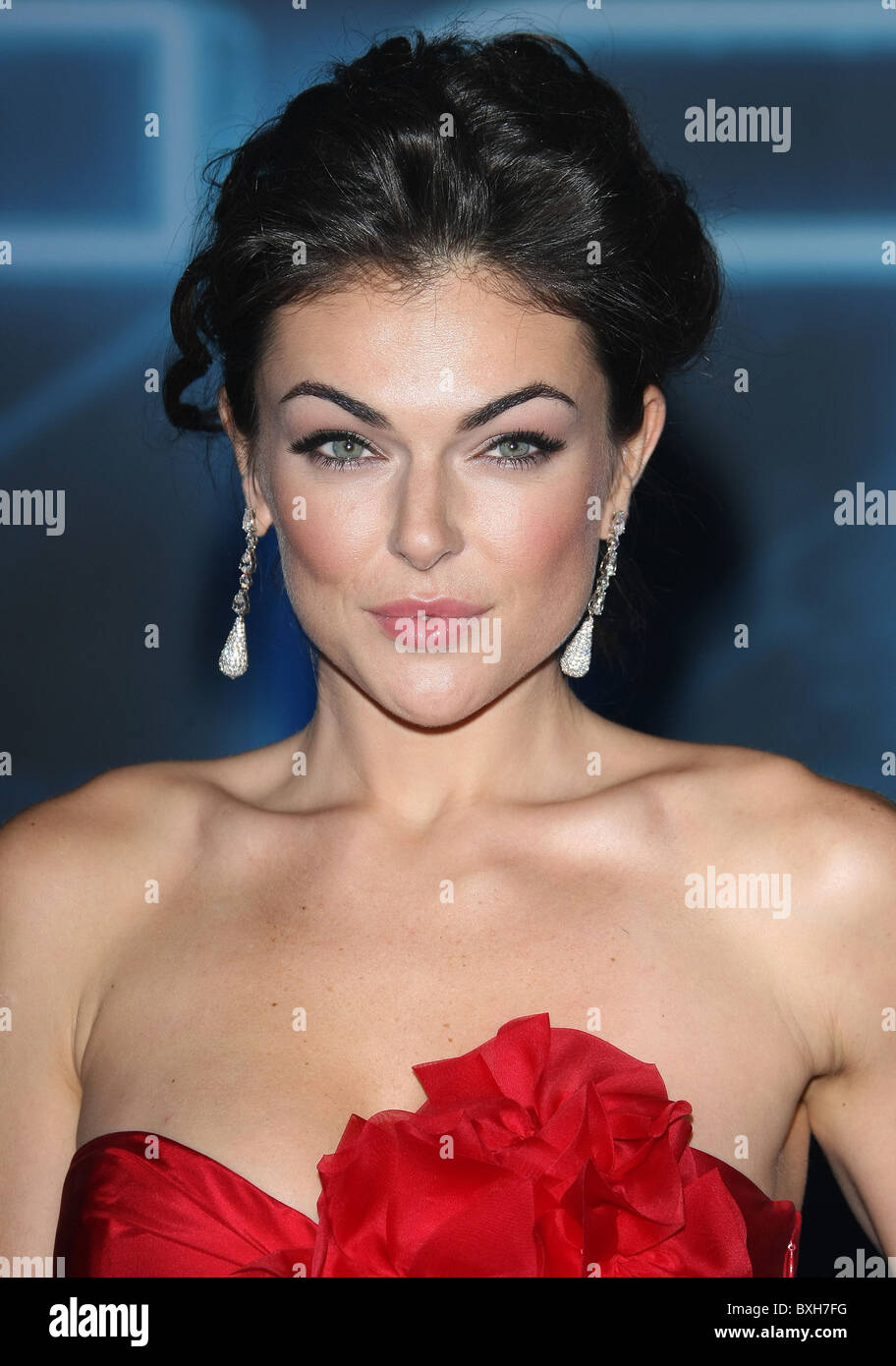 SIRINDA SWAN TRON: LEGACY WORLD PREMIERE HOLLYWOOD LOS ANGELES ...