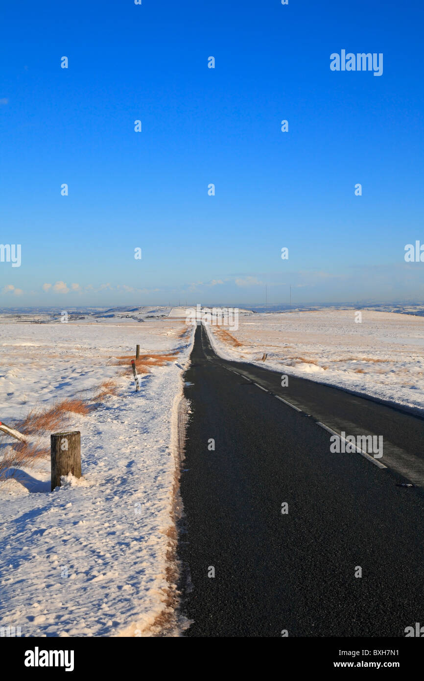 Snow either side of the A640 road at Buckstones, Huddersfield, West ...