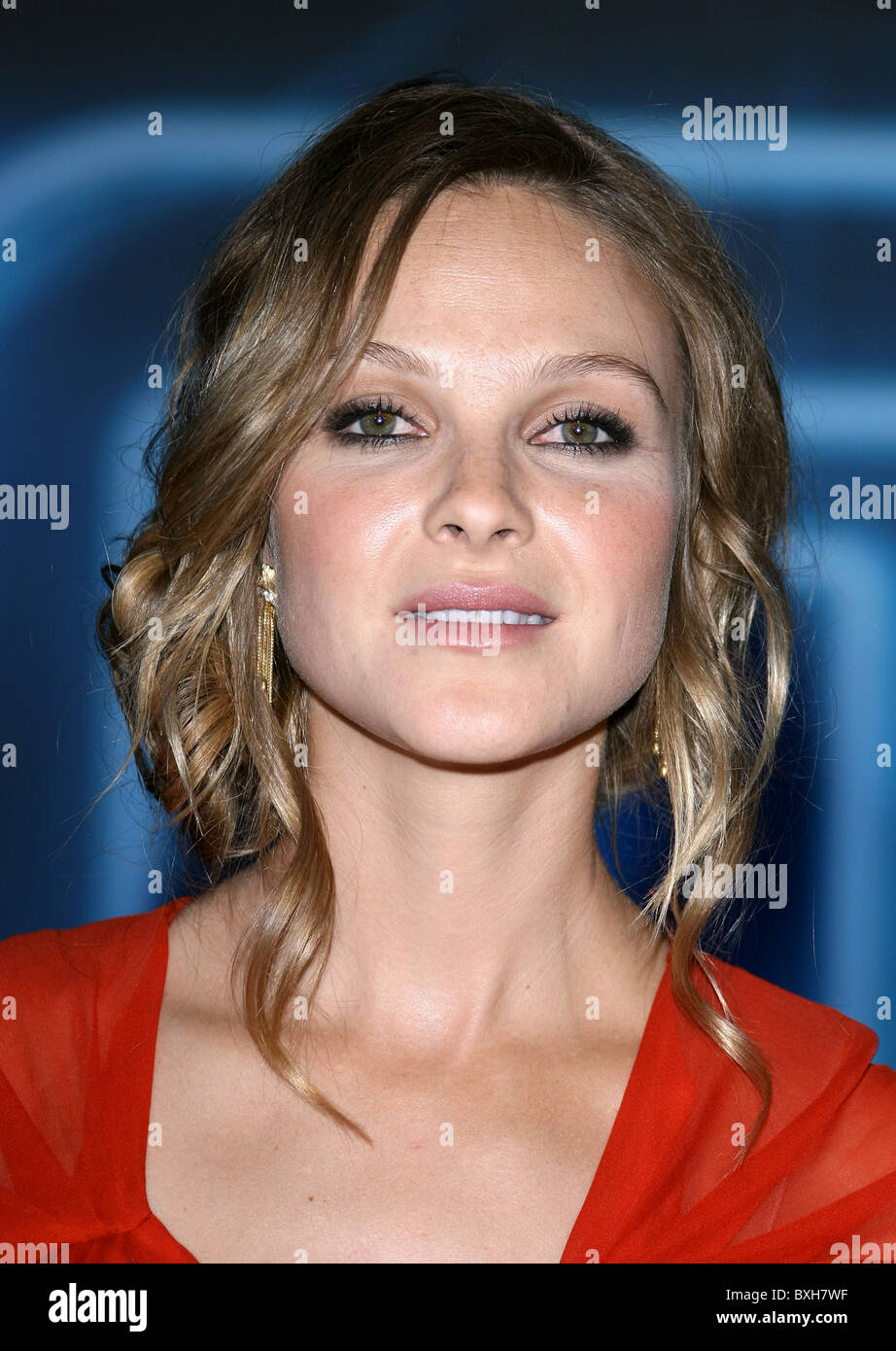 BEAU GARRETT TRON: LEGACY WORLD PREMIERE HOLLYWOOD LOS ANGELES ...