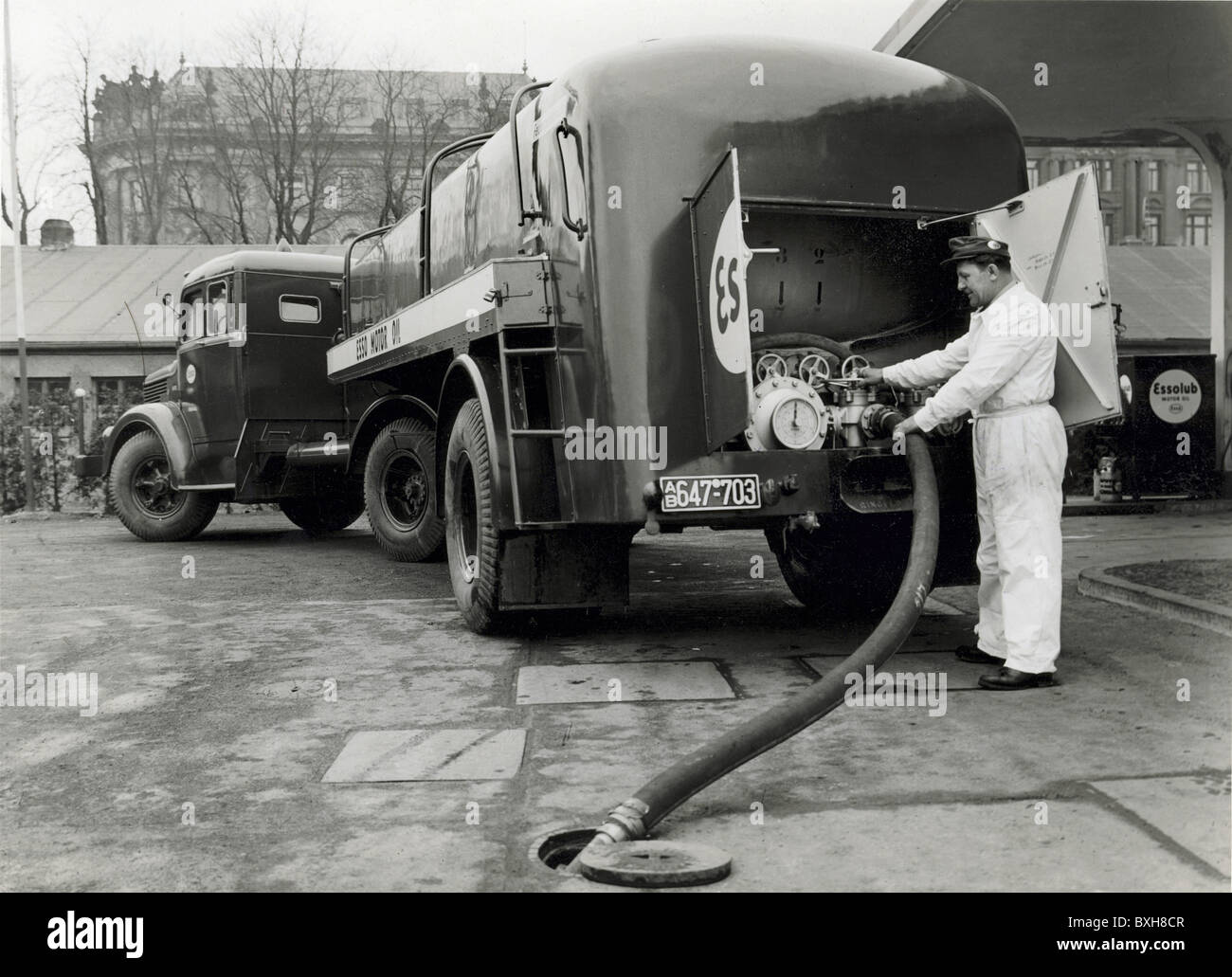 transport / transportation, car, tank lorry, Esso petrol delivery ...