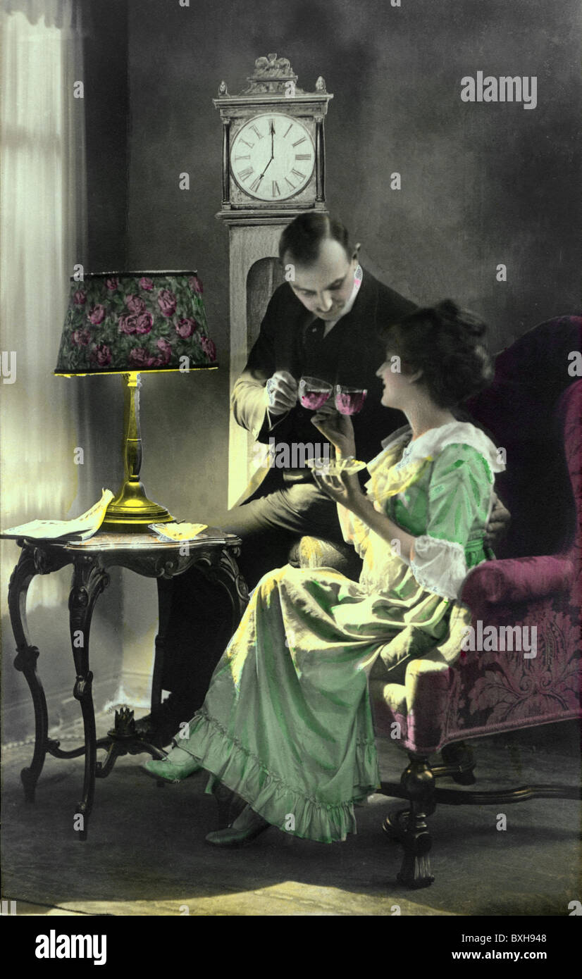 people, couples, love couple during rendezvous in the evening, England ...