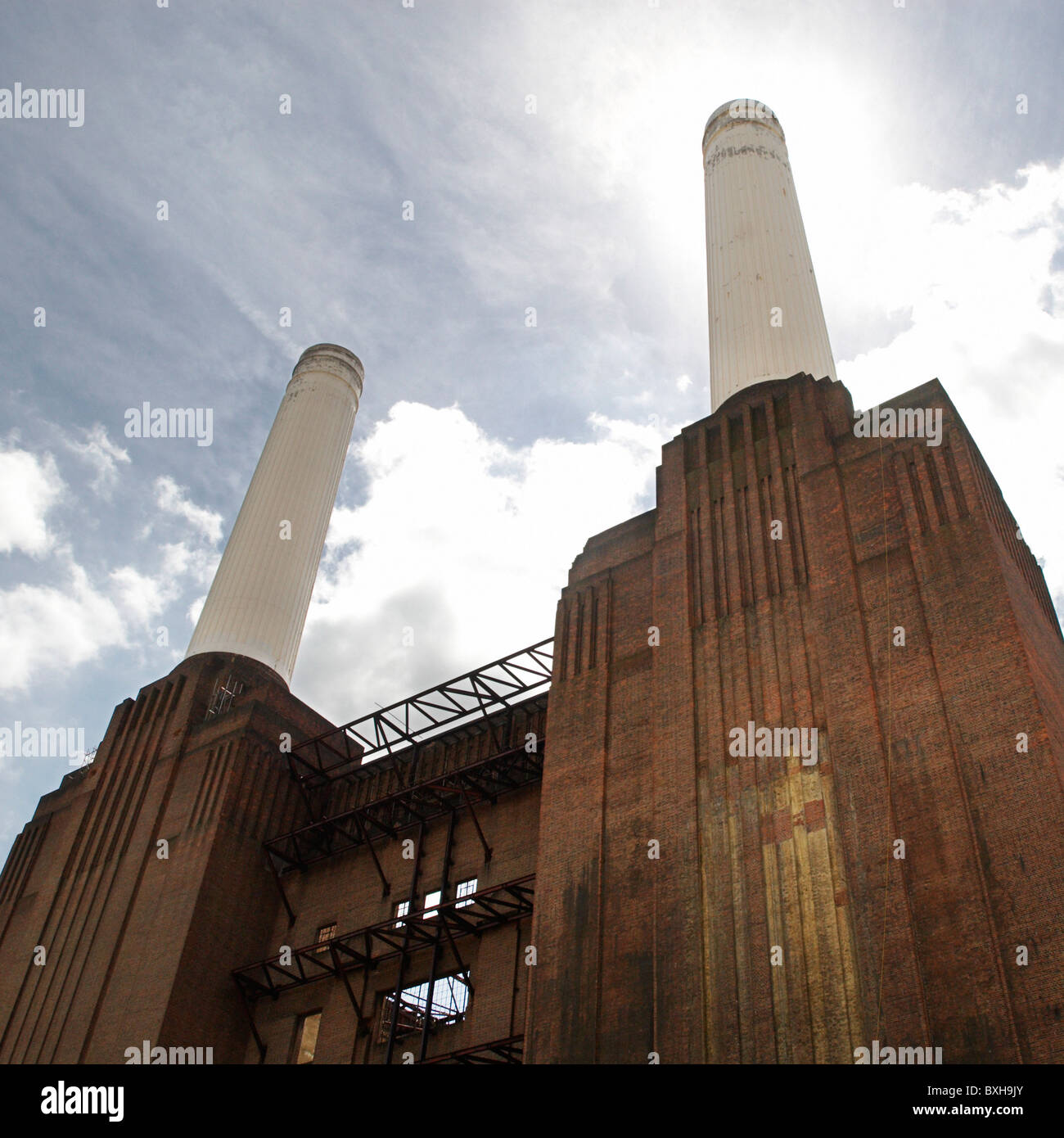 Battersea square hi-res stock photography and images - Alamy