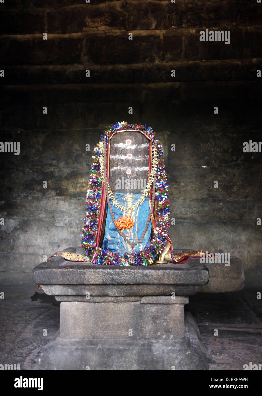 Lingam hi-res stock photography and images - Alamy