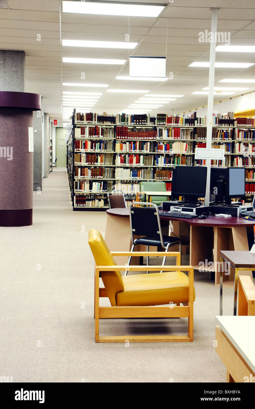 University library hi-res stock photography and images - Alamy