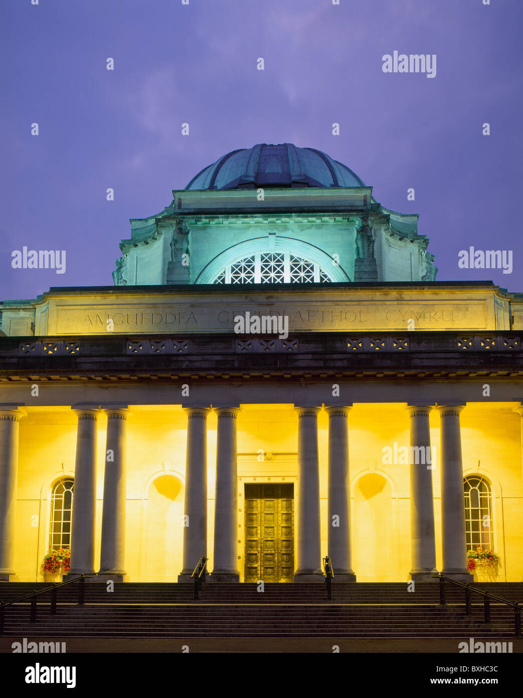 Cardiff national museum art gallery hi-res stock photography and images ...