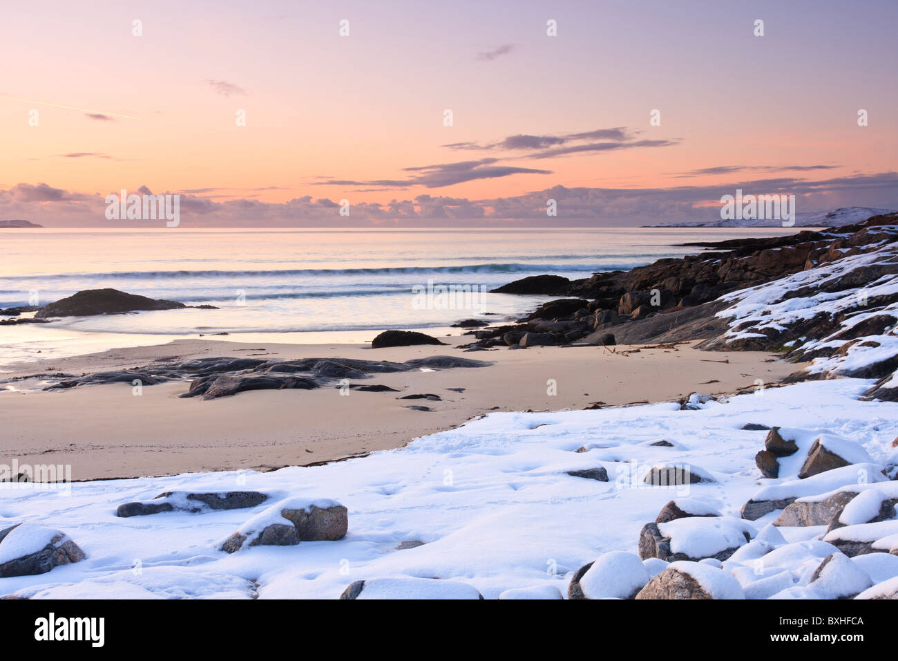 Snow on the beach hi-res stock photography and images - Alamy