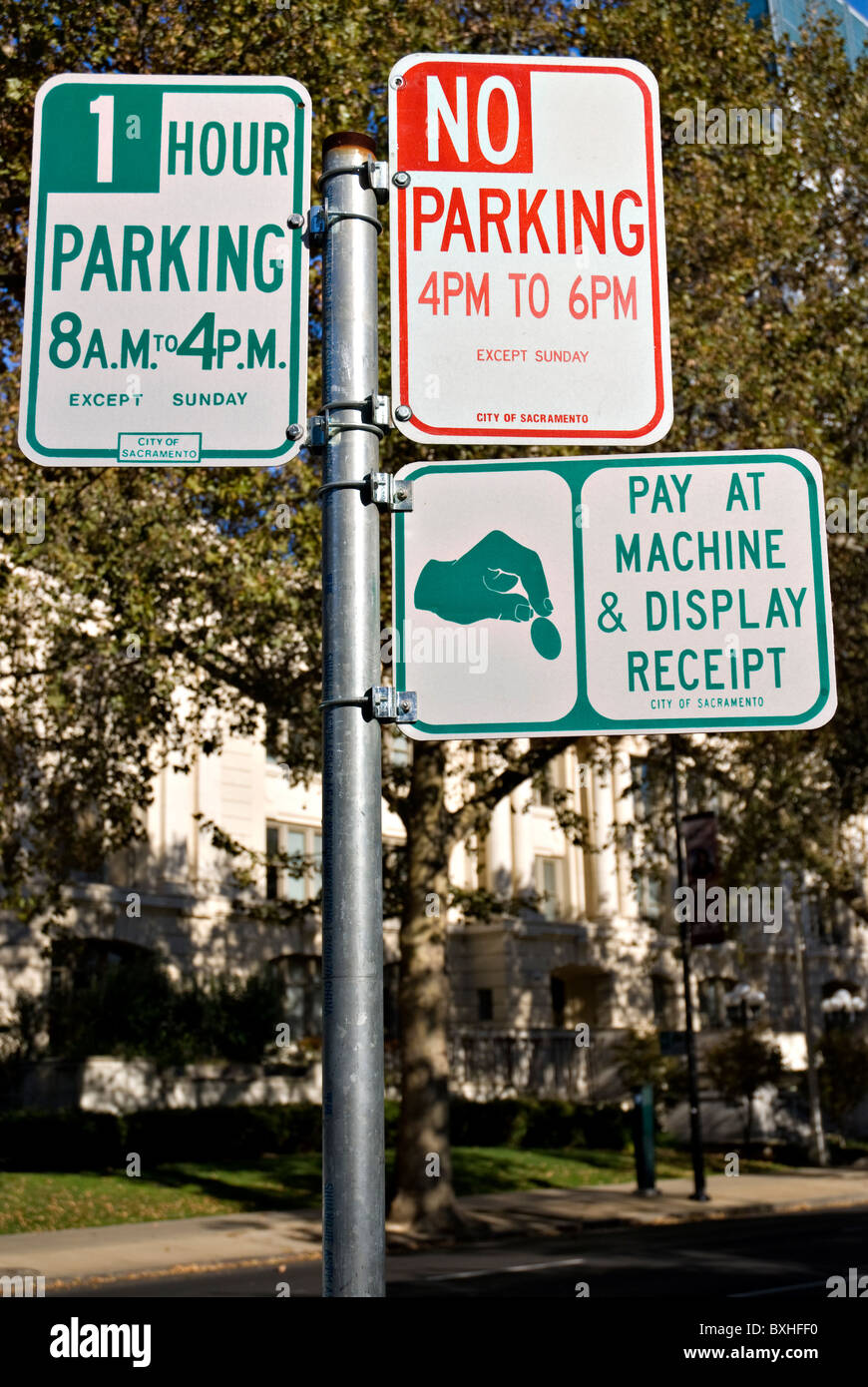 California 1 road sign hi-res stock photography and images - Alamy
