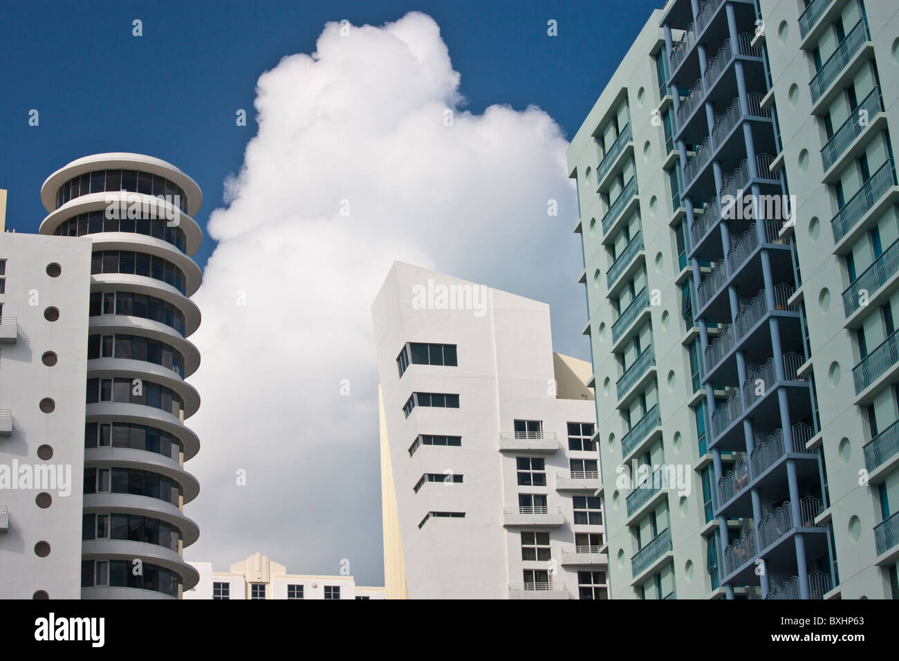 Miami condo building High Resolution Stock Photography and Images - Alamy