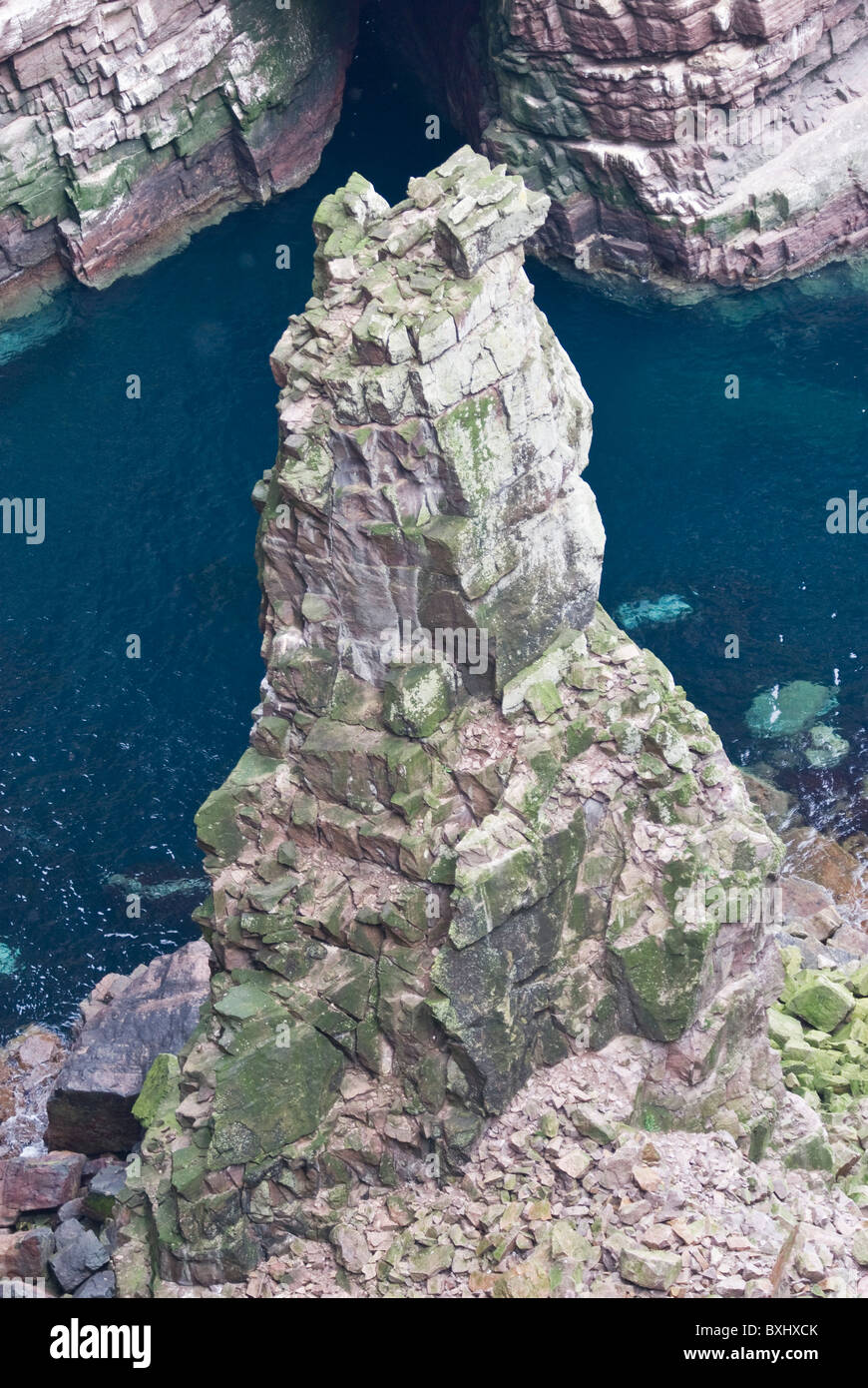 Sea Stack Handa Island, Sutherland, Scotland Stock Photo - Alamy