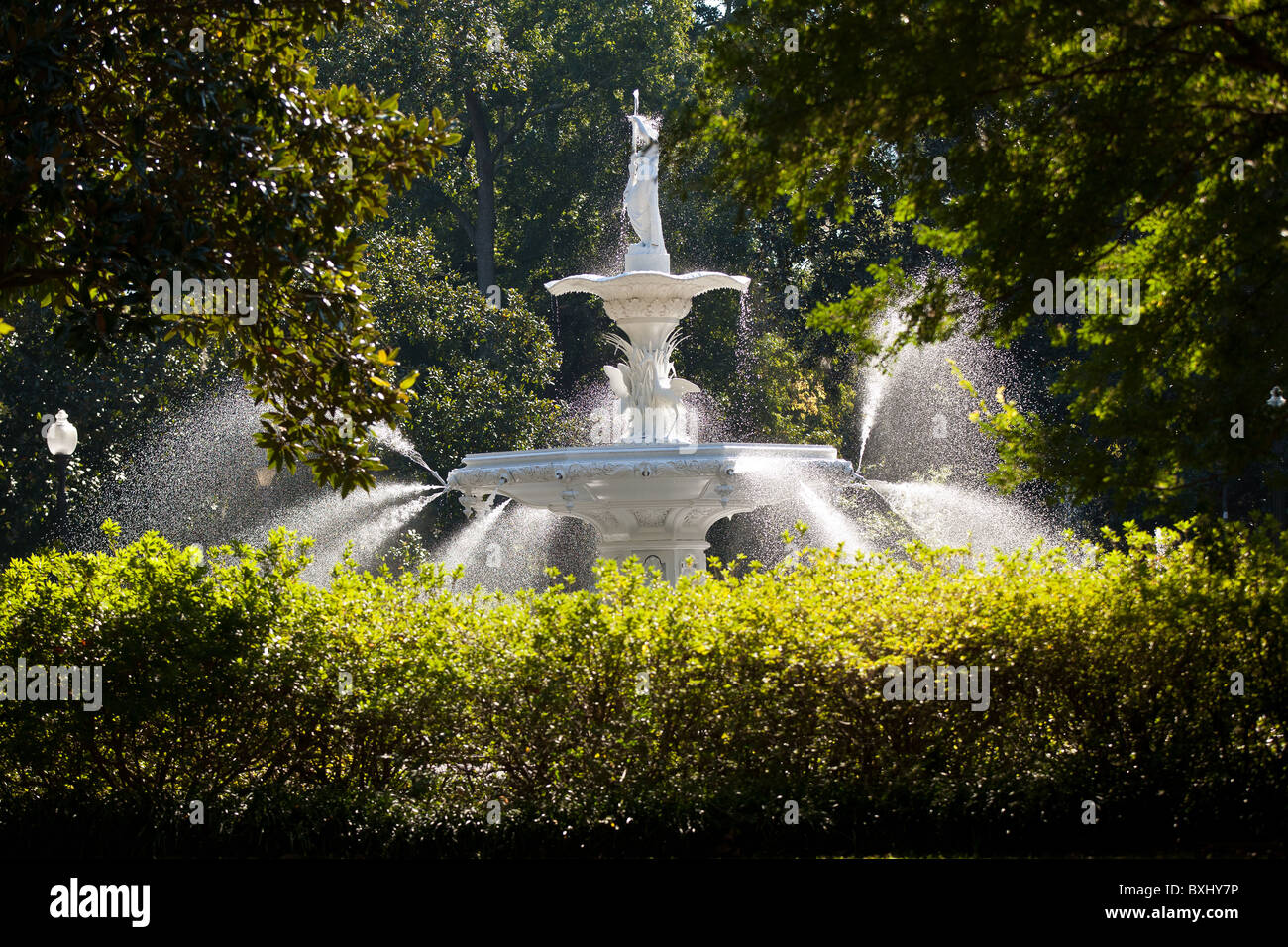 Fountain in historic Forsyth Park in Savannah, Georgia, USA Stock Photo ...