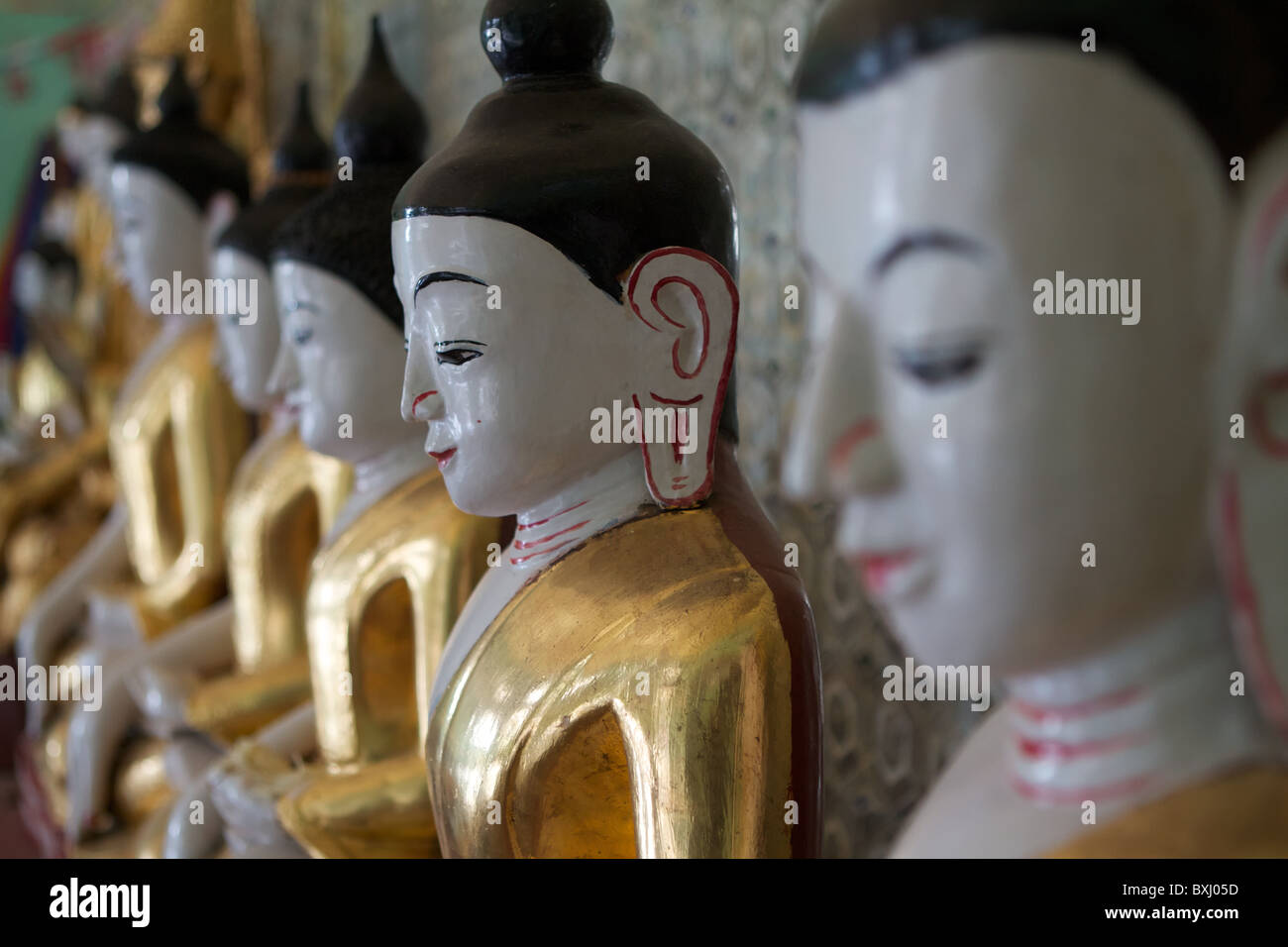 Buddha statues in sagaing myanmar hi-res stock photography and images ...