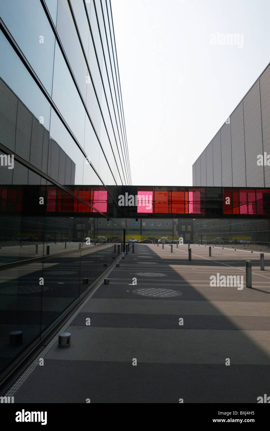 The 'Blizard Building' designed by Will Alsop, which houses the ...