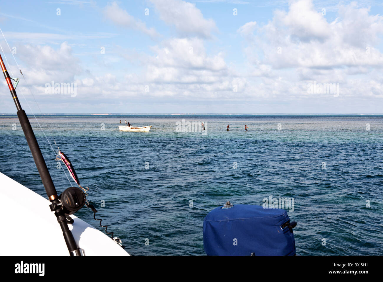 Mozambicans subsistence fisherman seine net fishing hi-res stock ...