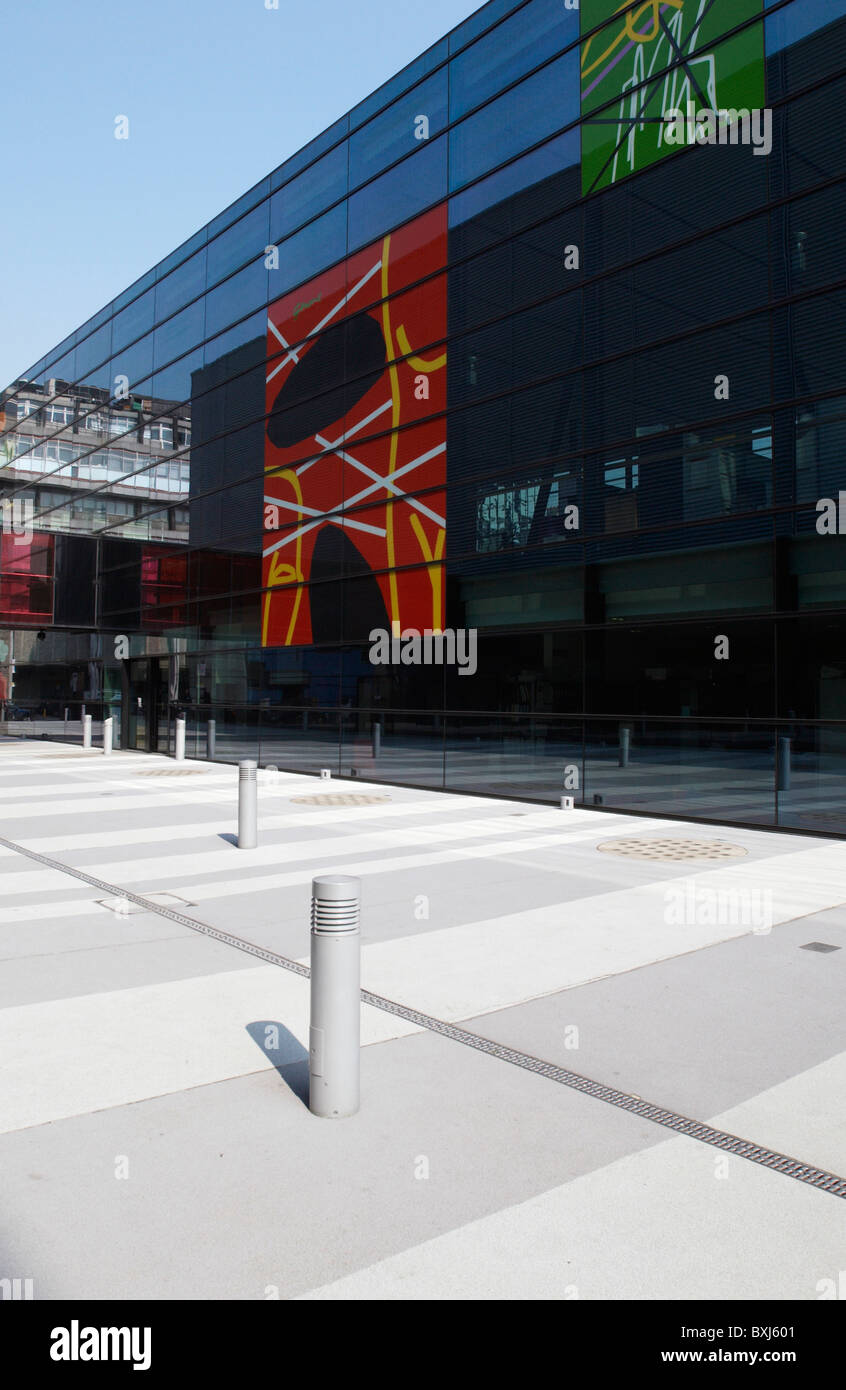 The 'Blizzard Building' designed by Will Alsop which houses the ...