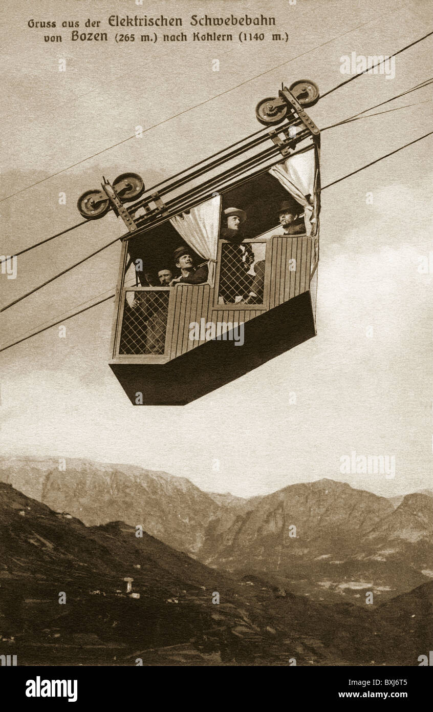 Train 1920s hi-res stock photography and images - Alamy