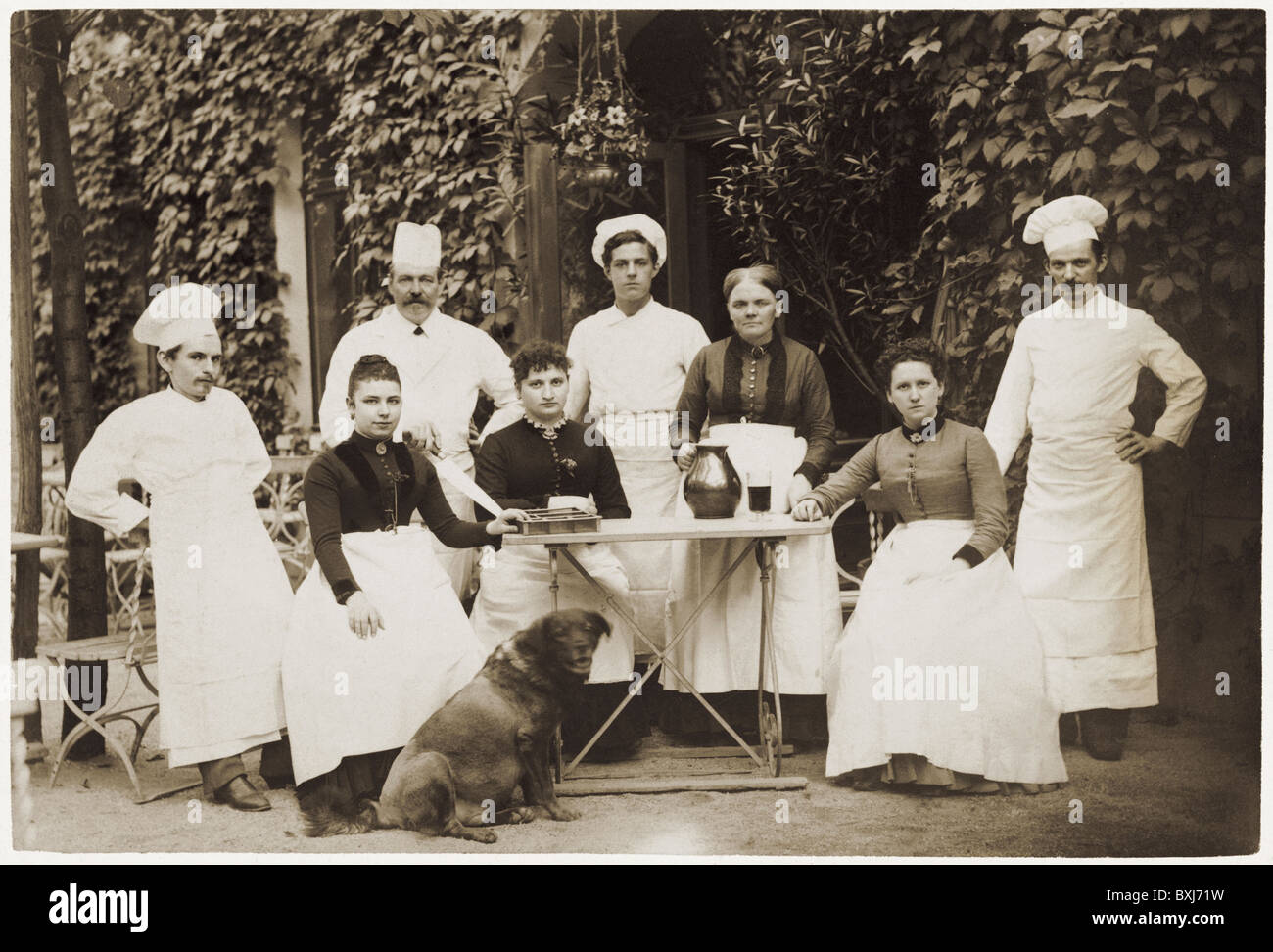 Berlin garden 19th century hi-res stock photography and images - Alamy