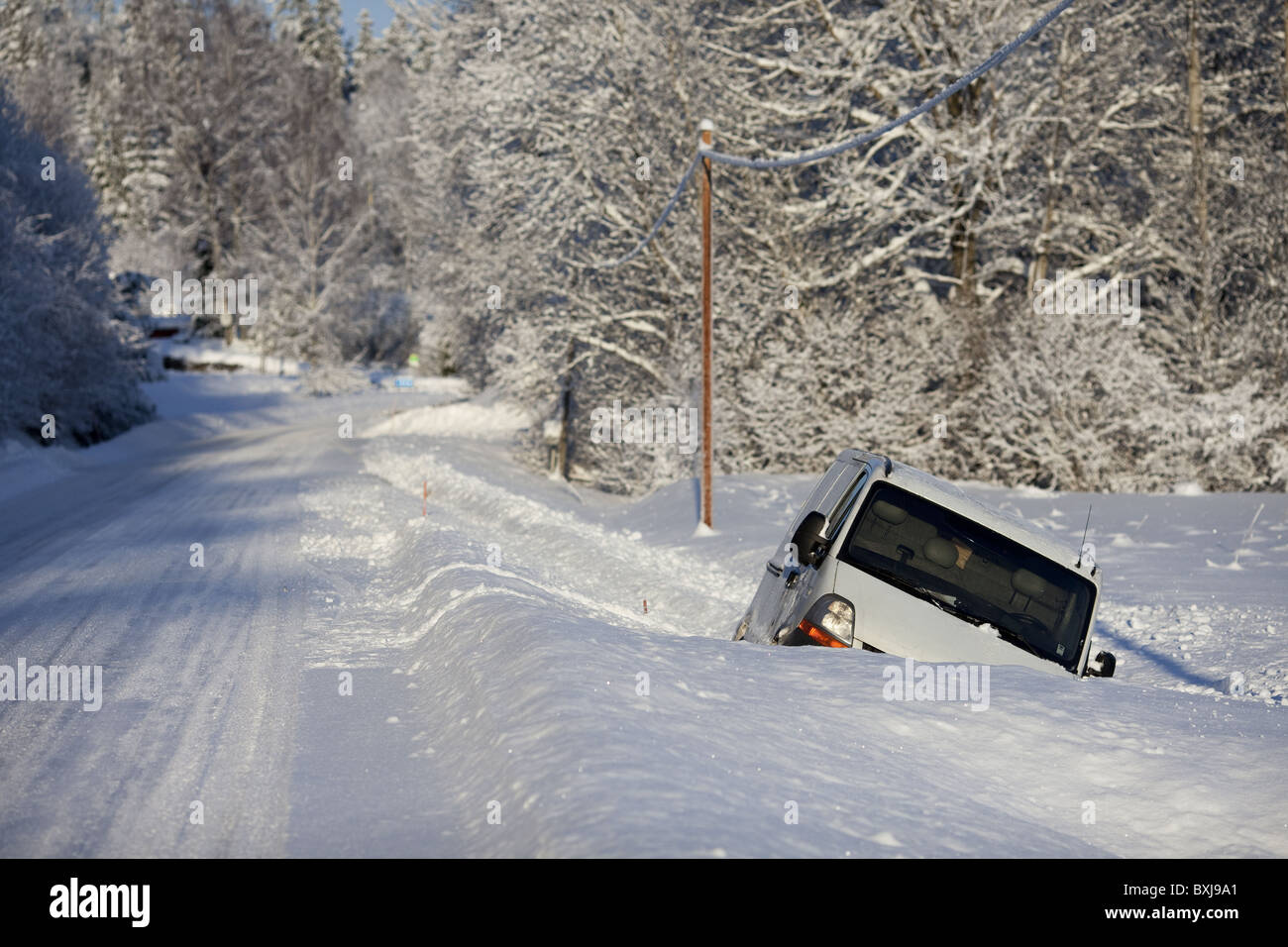 Car Accident In Snowy Way Stock Photo Alamy