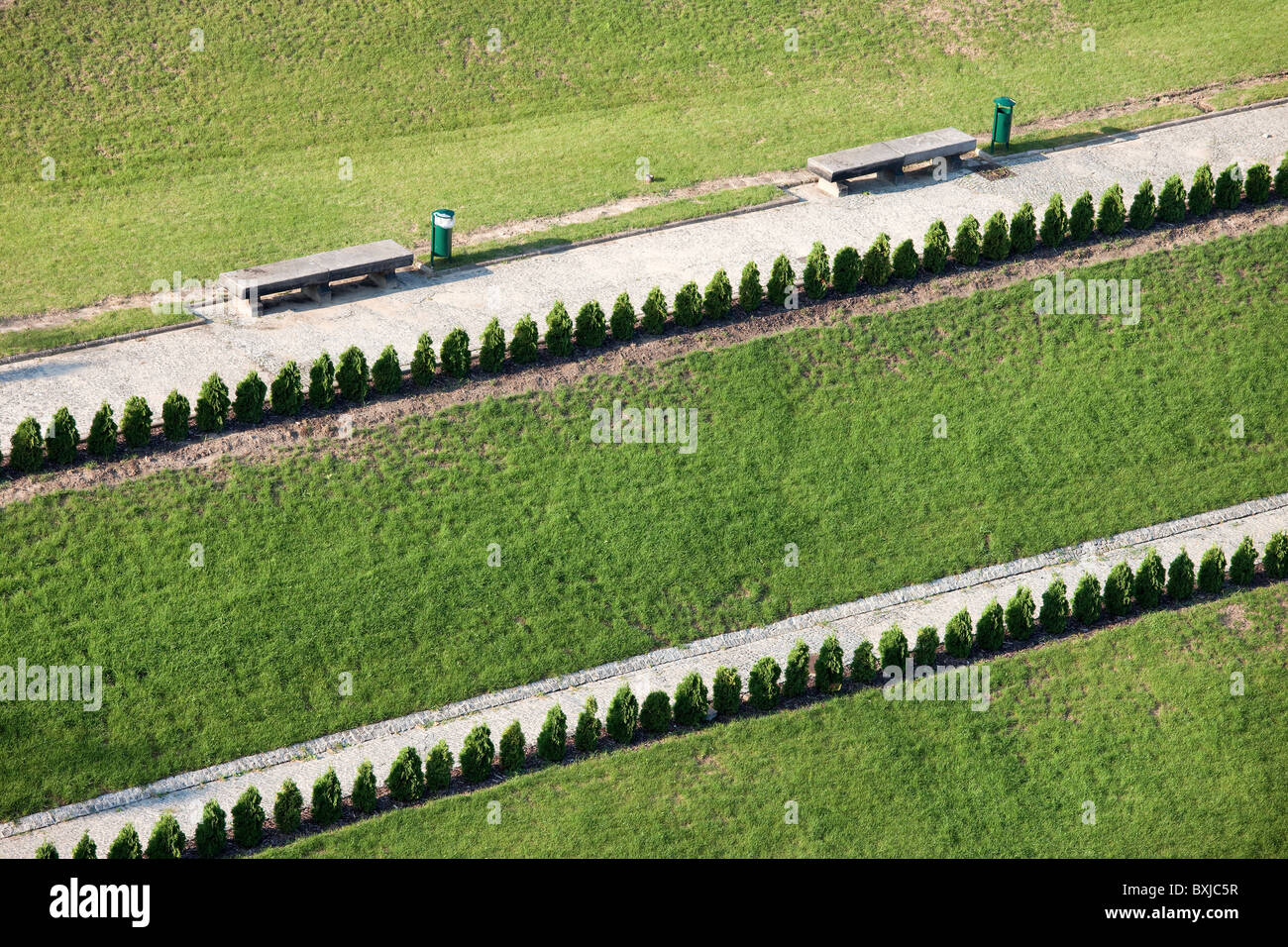 Groomed paths running through a public park Stock Photo - Alamy