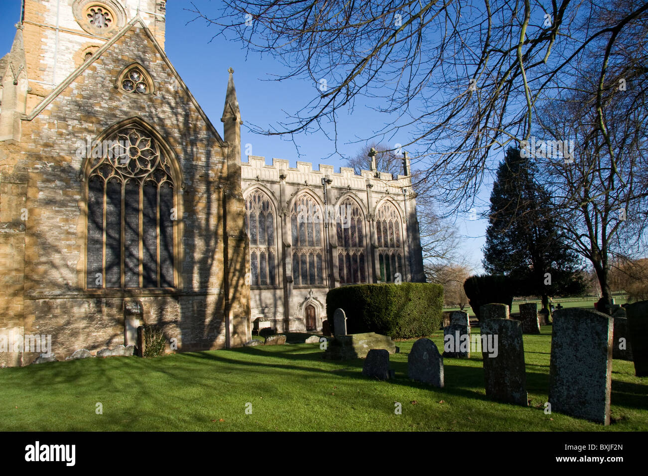 Holy Trinity Church (Shakespeare baptism + burial), Stratford-upon-Avon ...