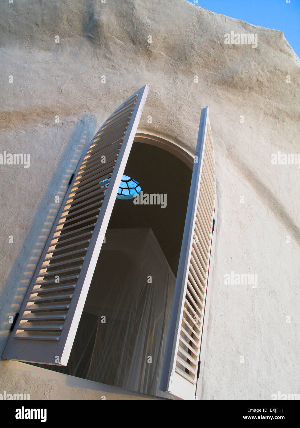 Concrete shutters hi-res stock photography and images - Alamy