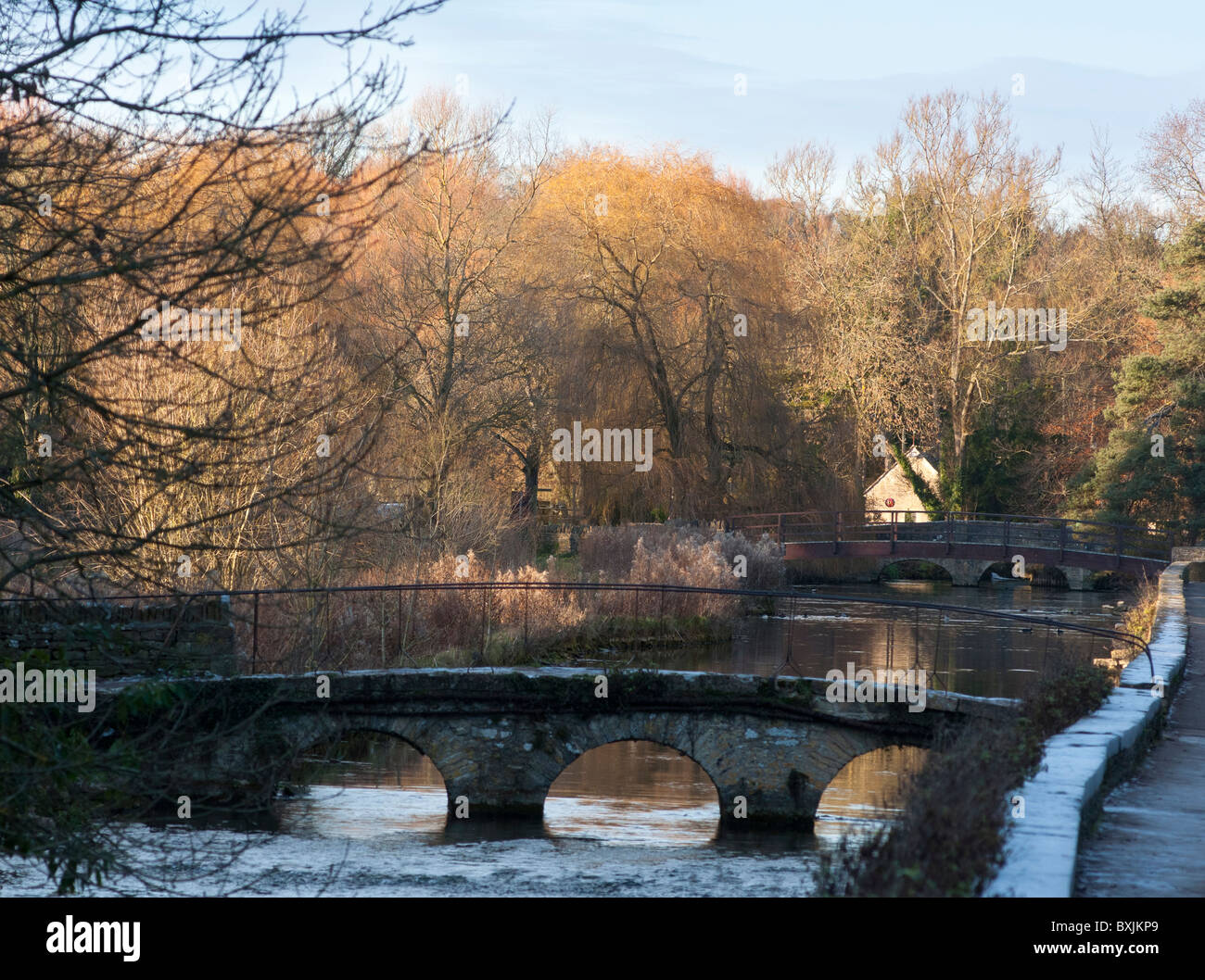 Uk bridges hi-res stock photography and images - Alamy