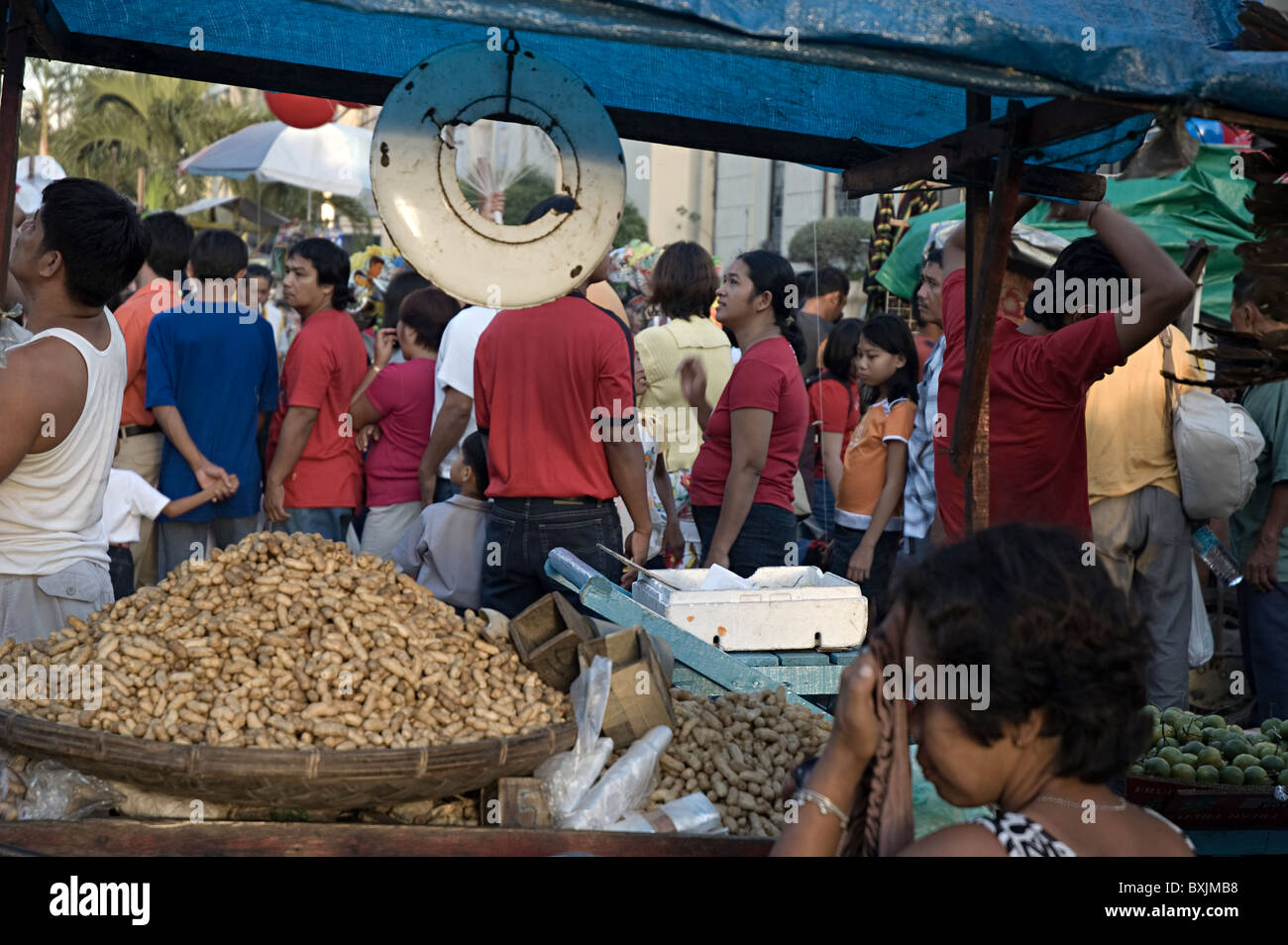 Street market cebu philippines hi-res stock photography and images - Alamy