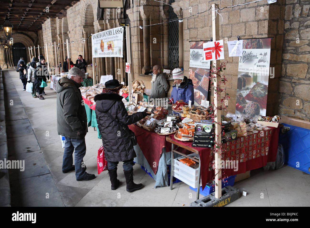 Xmas market hi-res stock photography and images - Alamy