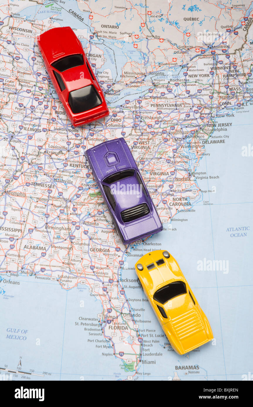 Cars driving across map hi-res stock photography and images - Alamy