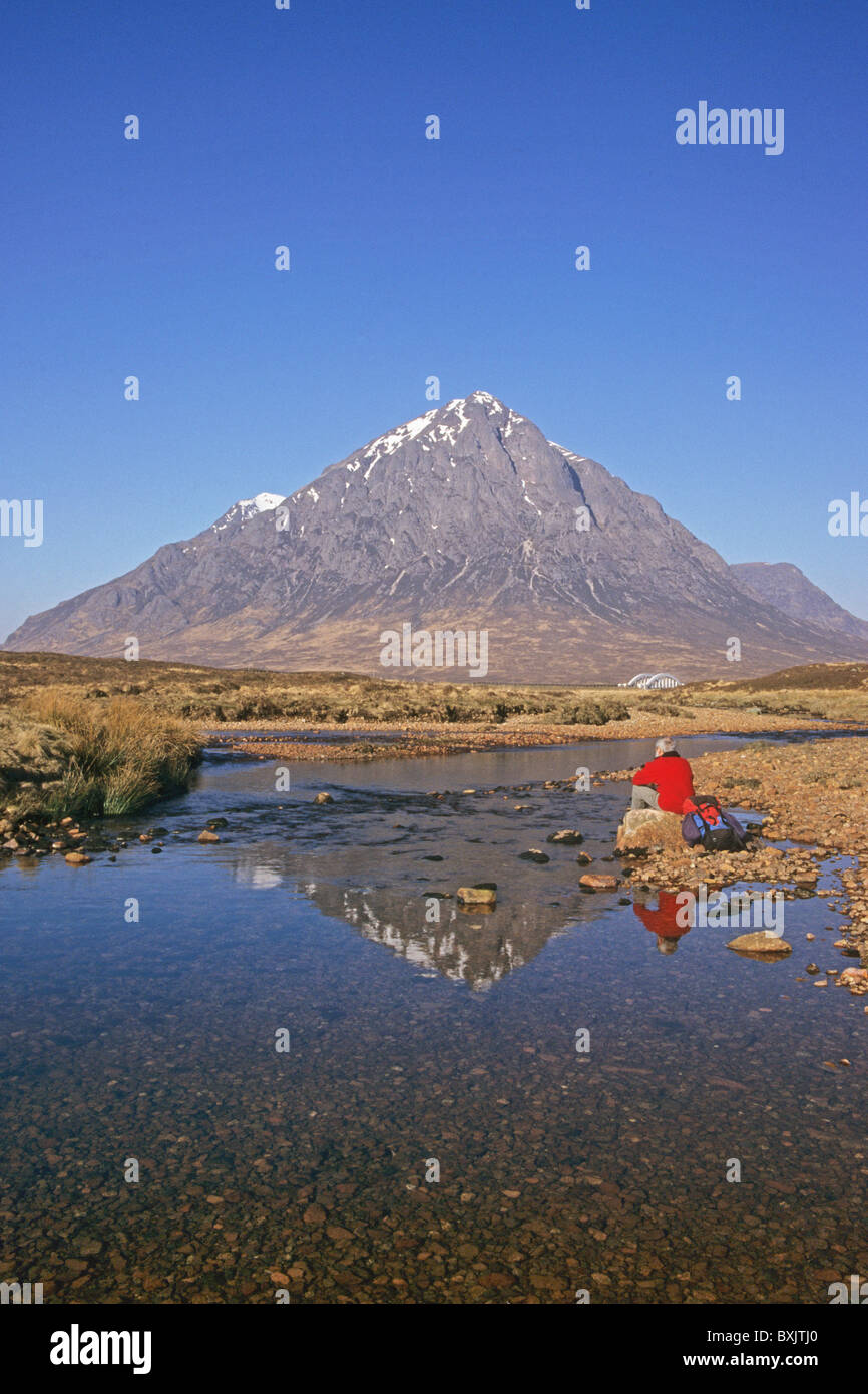 Buachaille Etive Mor and the River Etive from the West Highland Way ...