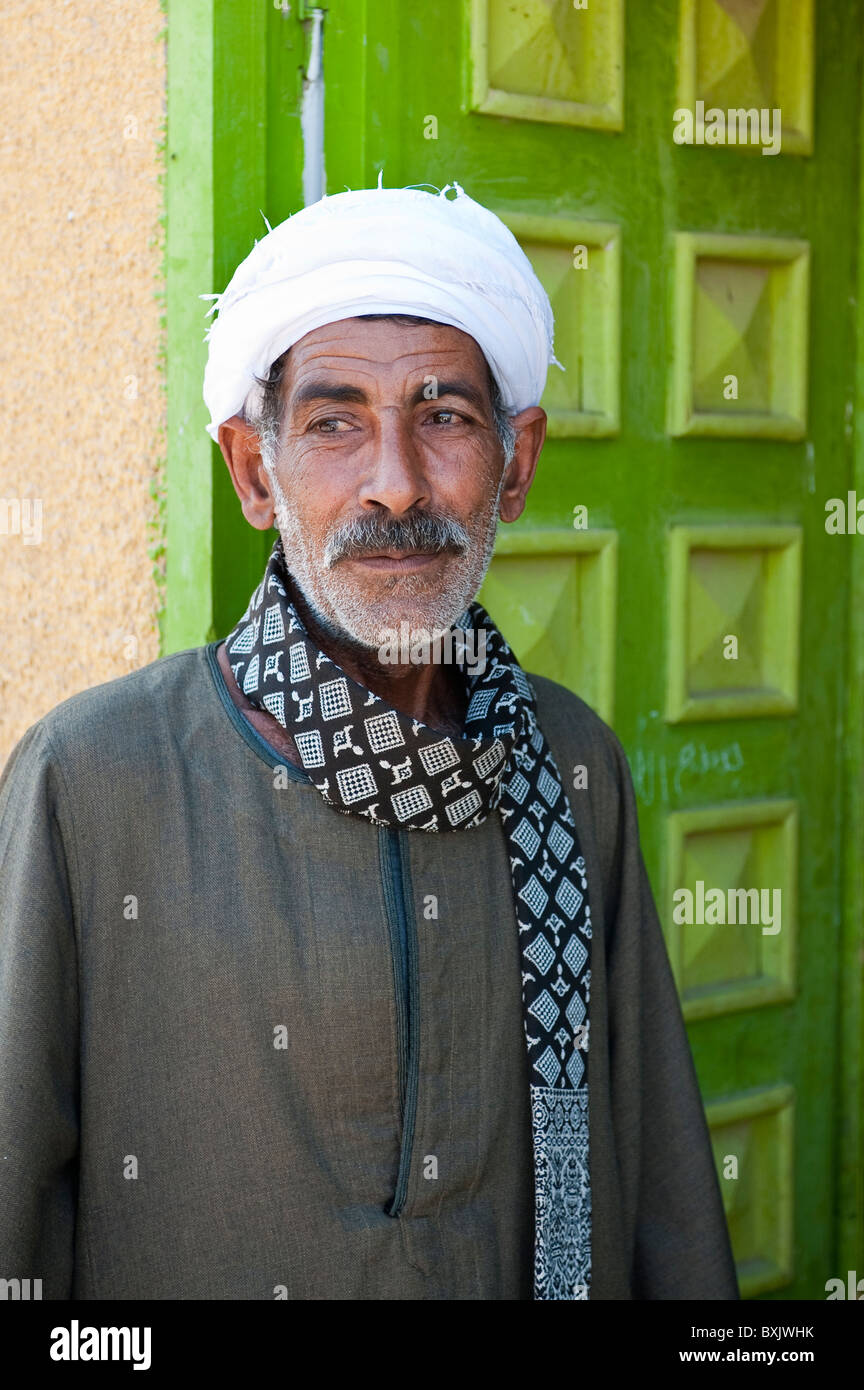 Men egypt turban muslim arab hi-res stock photography and images - Alamy