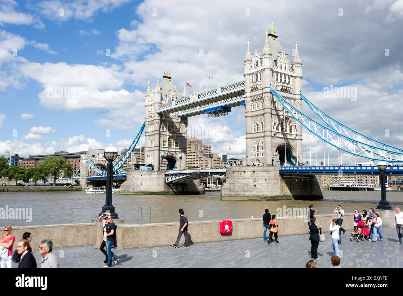 Famous london bridge london bridge tower bridge hi-res stock ...
