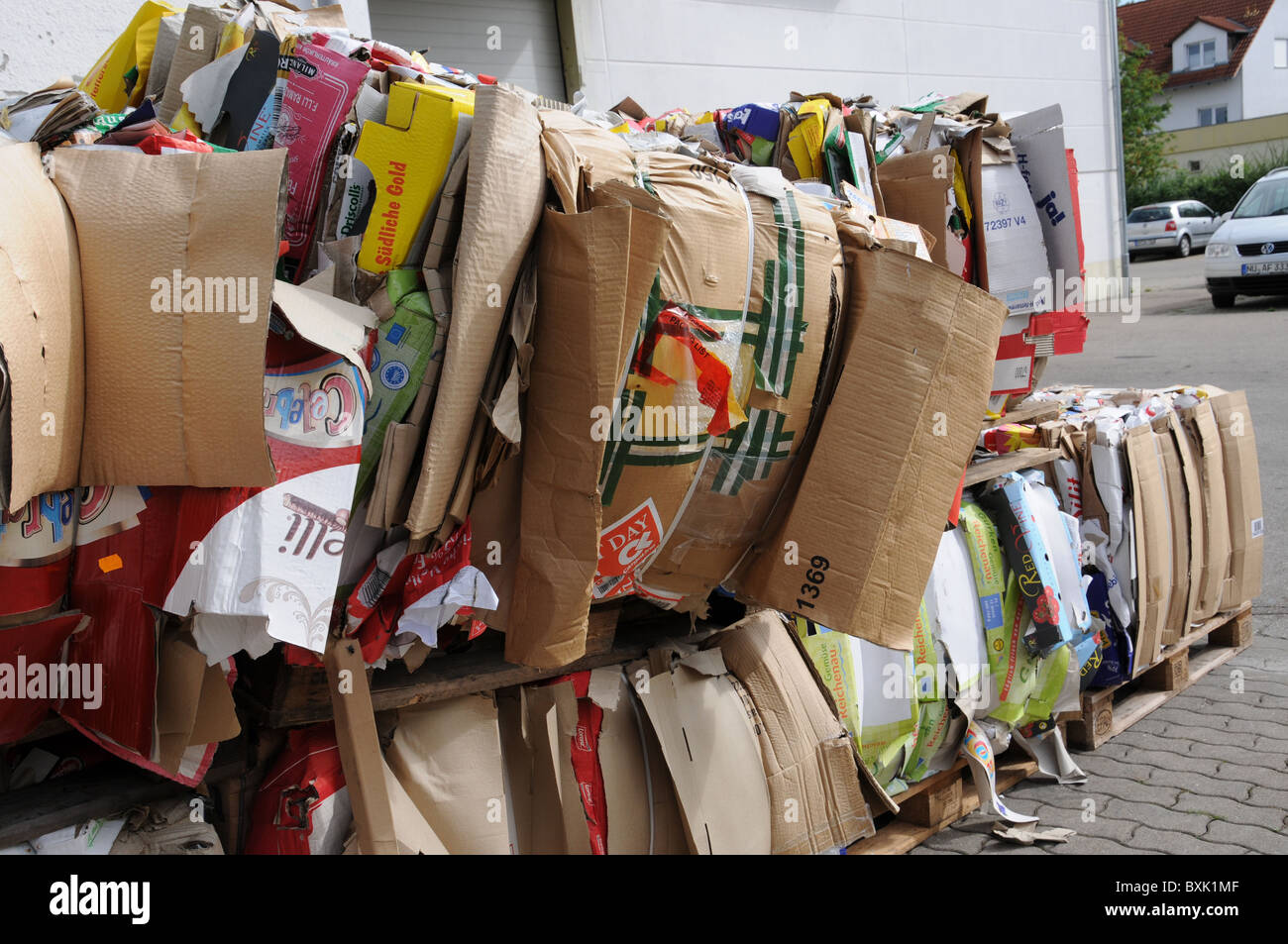 Carton waste management hi-res stock photography and images - Alamy